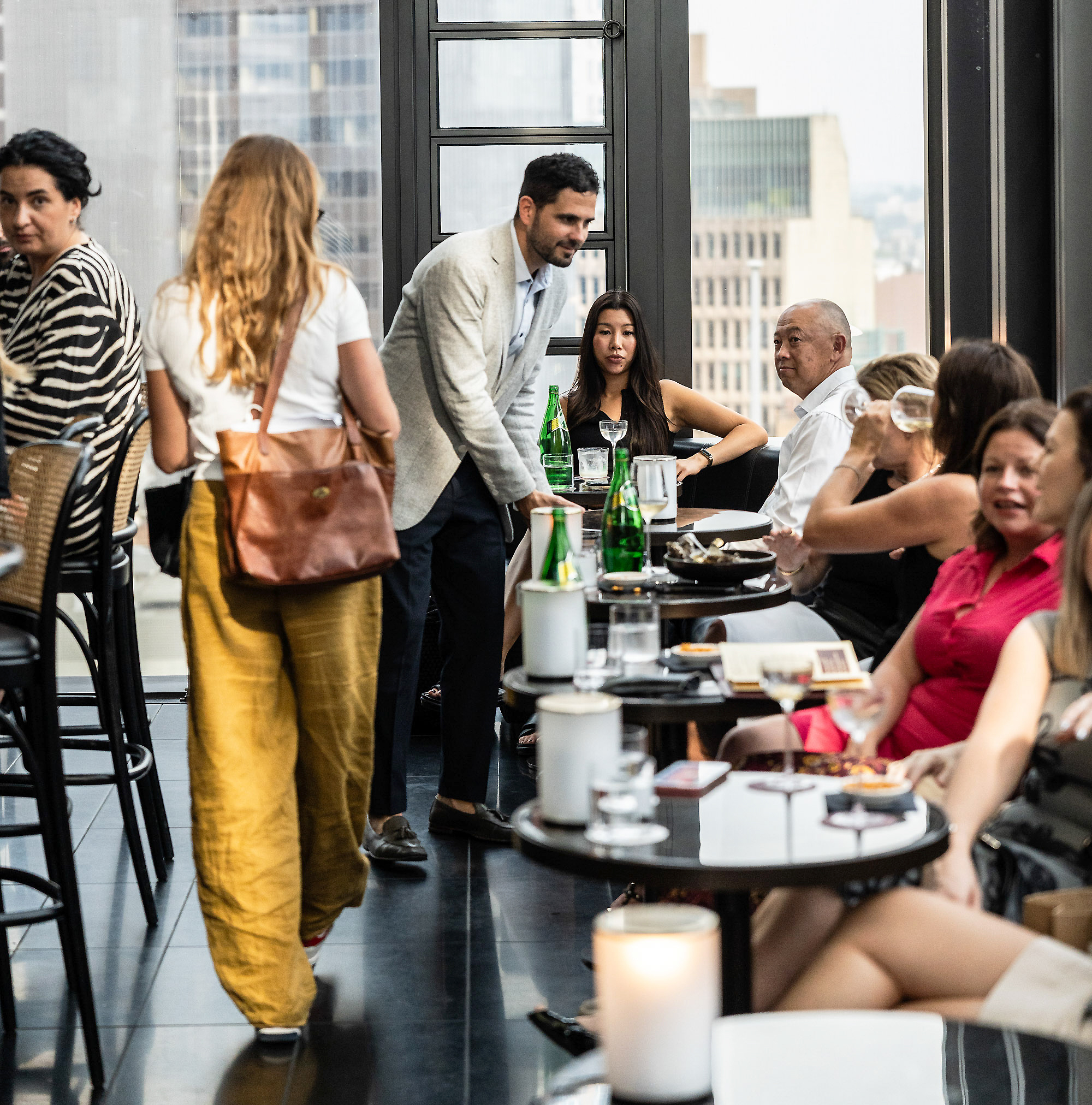 Dean & Nancy on 22 – A Spirited Sydney Skyline Affair - NZ Business ...